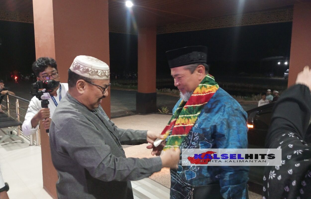 BEM Uniska Banjarmasin Gelar Tabligh Akbar, Rektor Uniska: Momentum ...