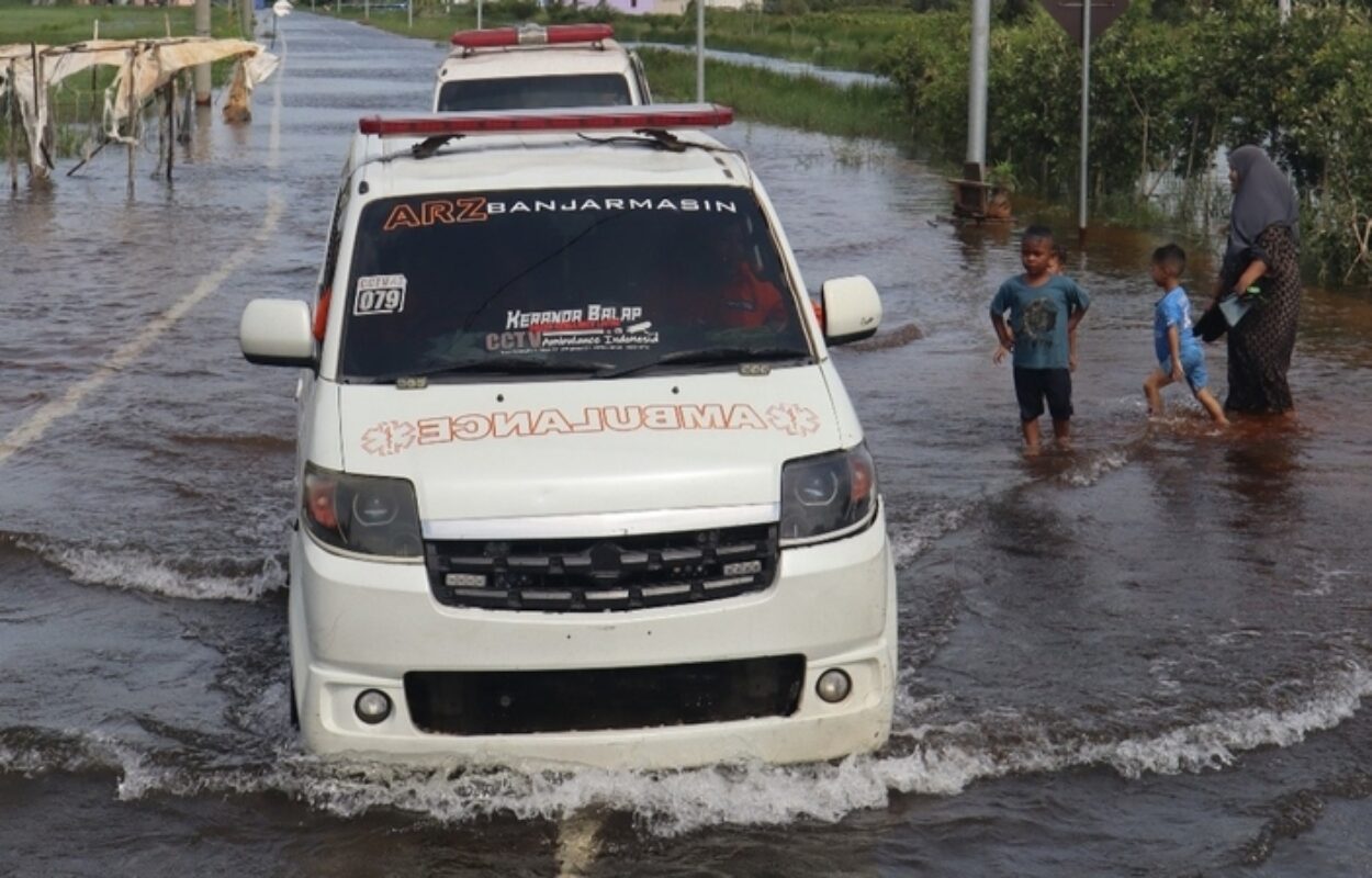 Rumah Zakat Action Salurkan Bantuan Terdampak Banjir di Jejangkit Pasar ...